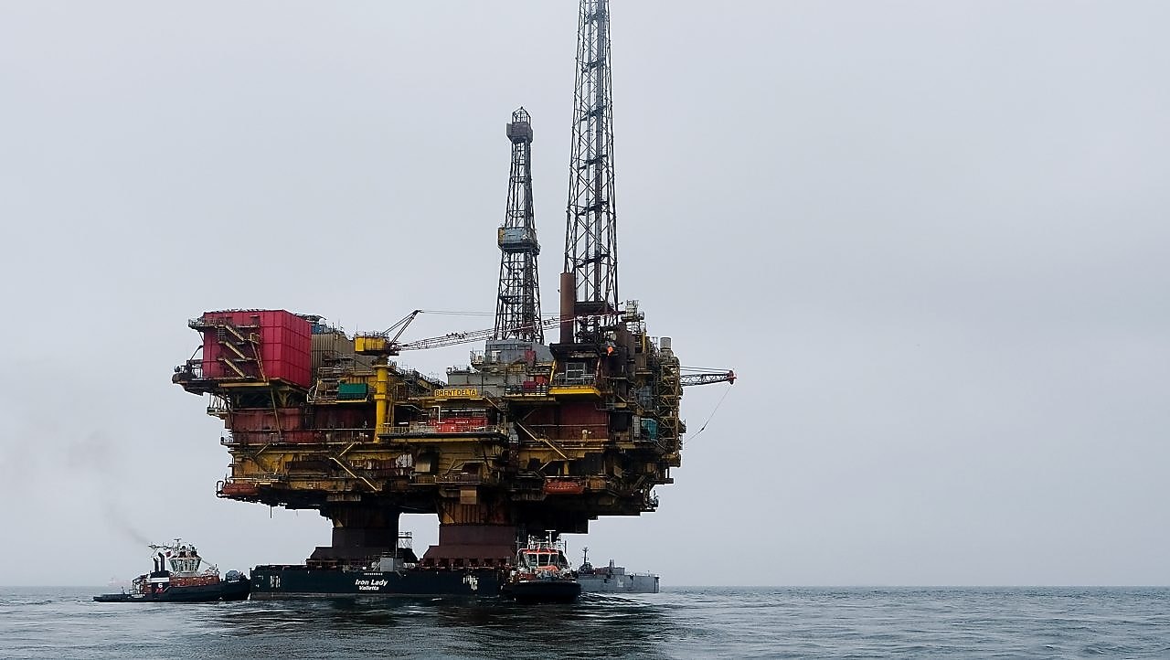 Brent Delta Platform Lift | About Shell UK
