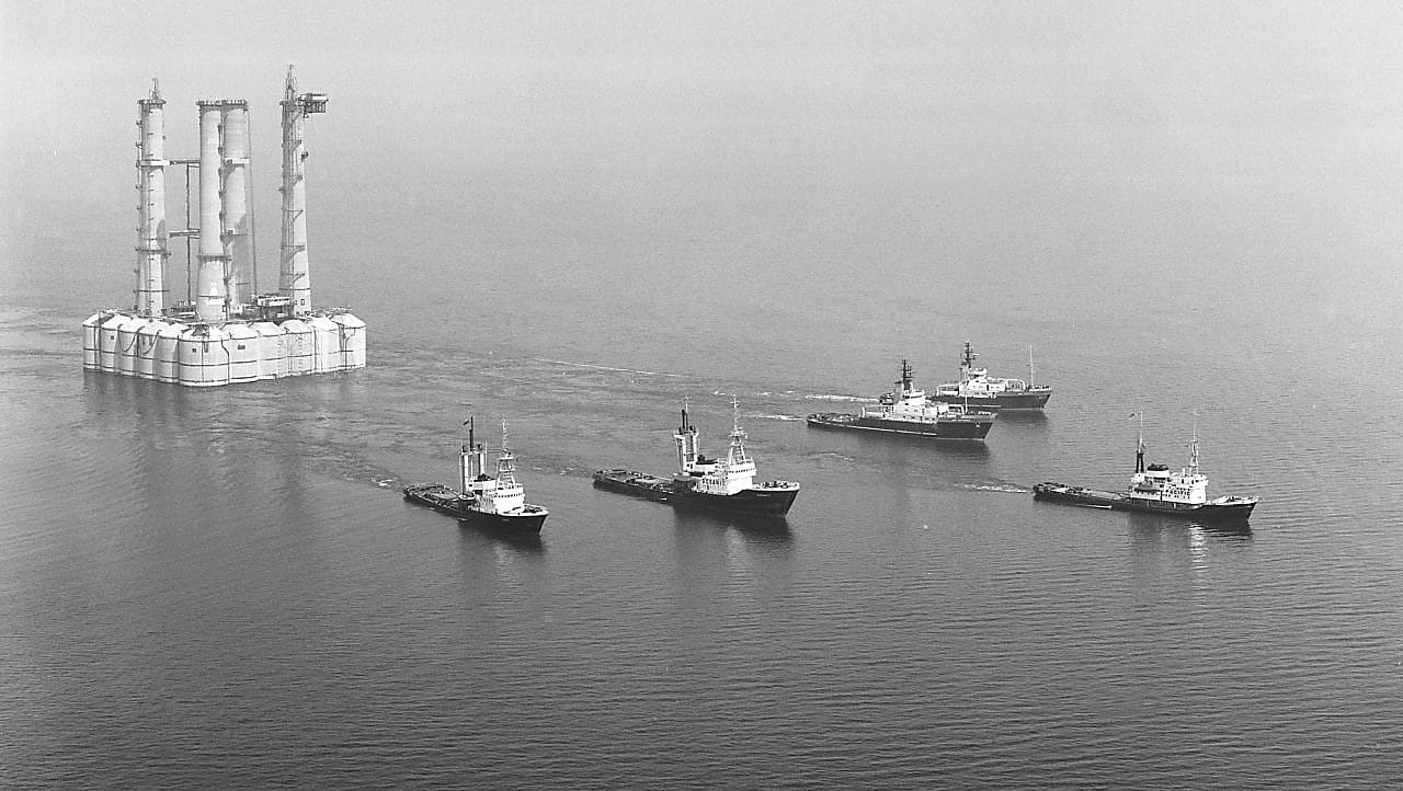 Brent Field Gravity Base Structures | About Shell UK