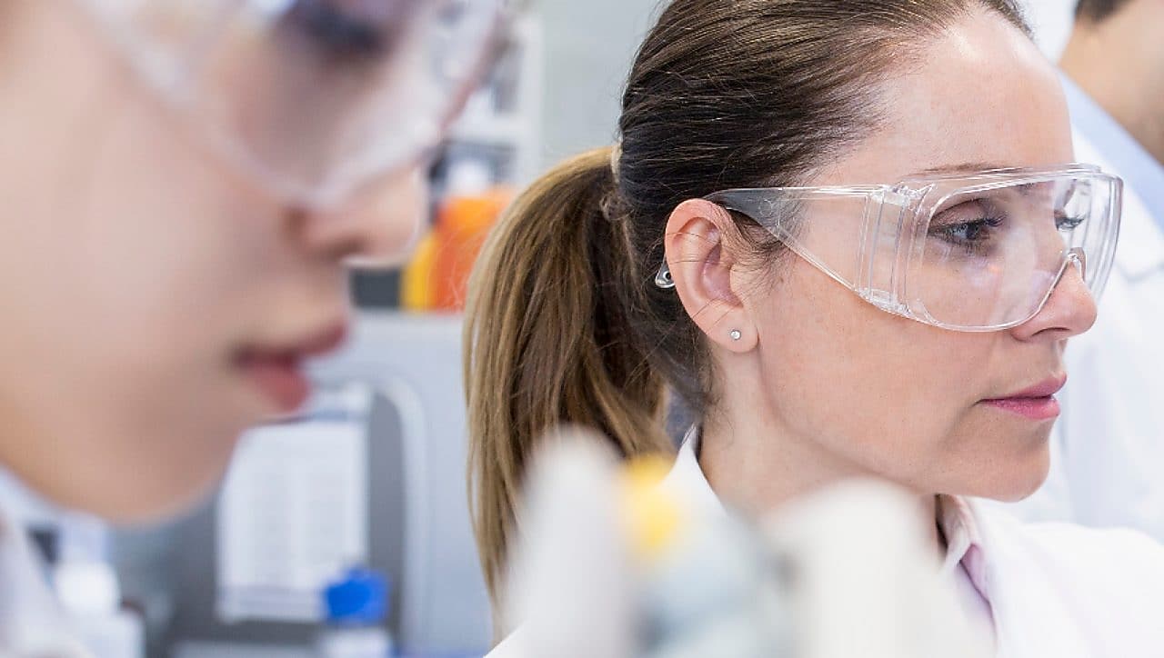 Shell LubeAnalyst Test Kits | Shell Lubricant Solutions | Business