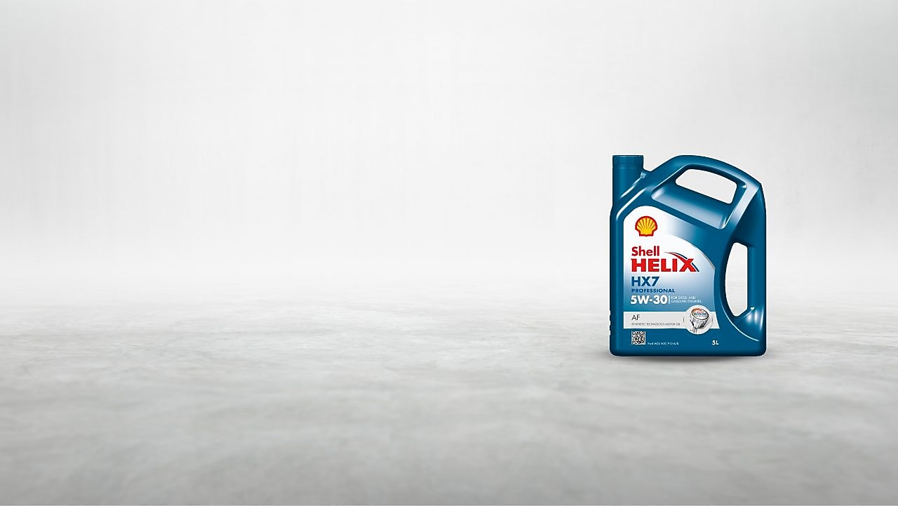 Semi Synthetic Shell Helix HX7 Professional AF 5W-30 | Shell UK